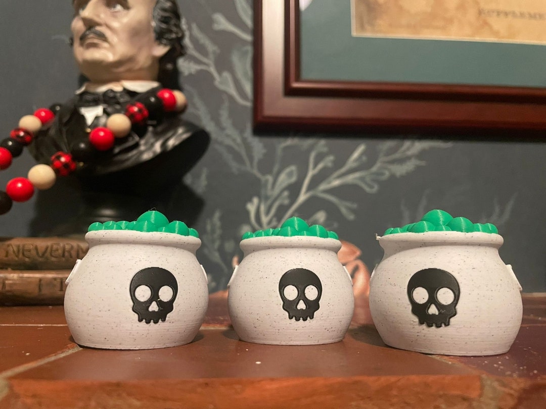 Skull Cauldron Key Chain - Etsy