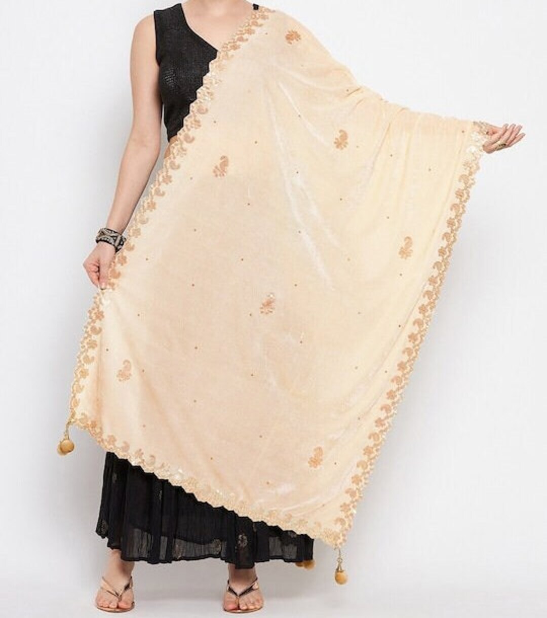 Cream-coloured & Gold-toned Ethnic Motifs Embroidered Velvet Dupatta ...