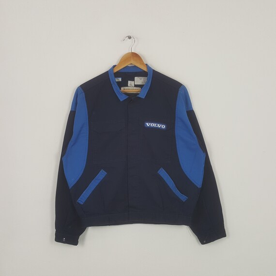 Vintage volvo service center - Gem