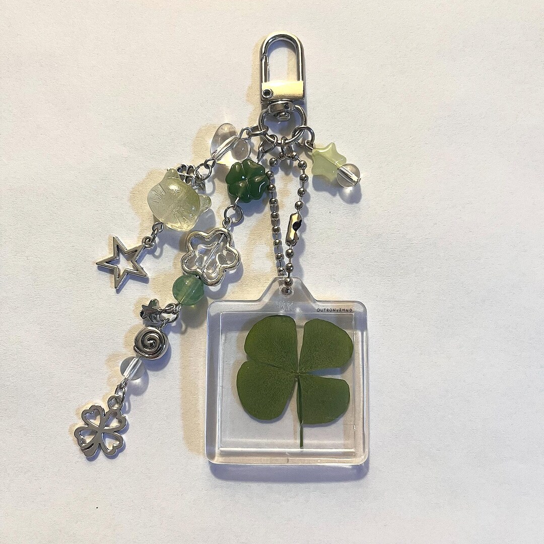 Four Leaf Clover Inspired Beaded Keychain, Aesthetic Keychain, Phone ...