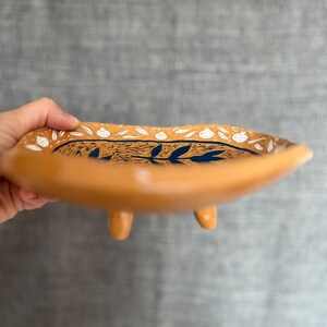 Sgraffito Terracotta Plate With Navy Flowers and White Pomegranate Rim ...