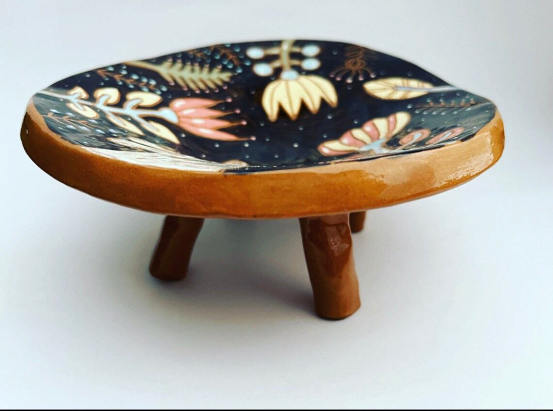 Black Centerpiece Ceramic Tray With Floral Sgraffito / Illustrated ...