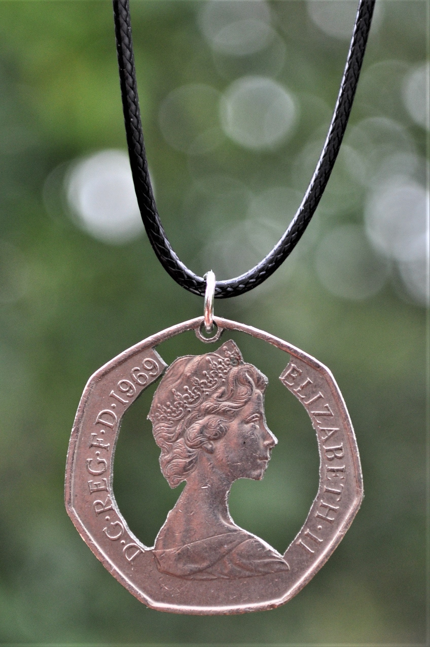 1969 Large Queen Elizabeth 7 Sided Cut Coin Pendant Necklace - Etsy