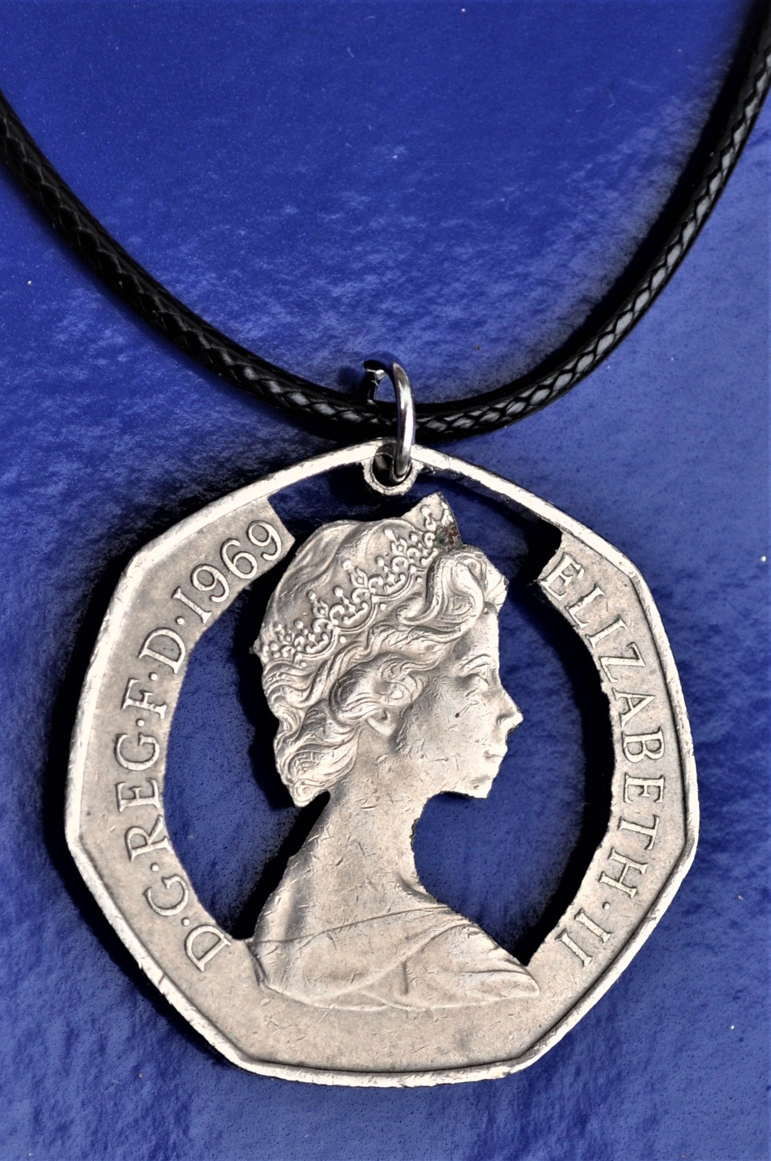 1969 Large Queen Elizabeth 7 Sided Cut Coin Pendant Necklace - Etsy