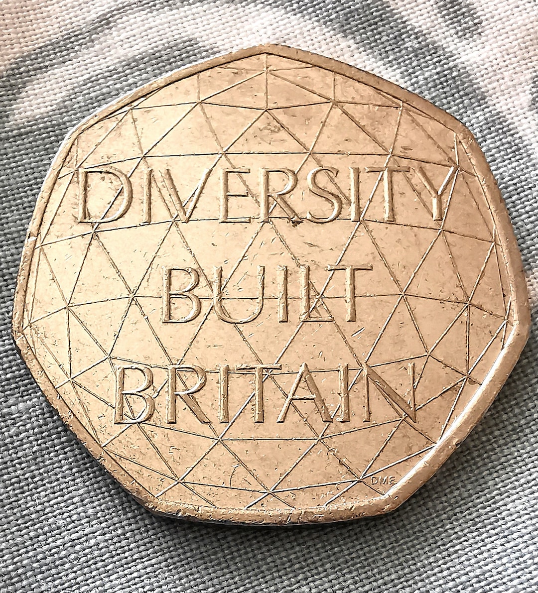 50p Diversity Built Britain Coin. Collectable 2020 Queen - Etsy
