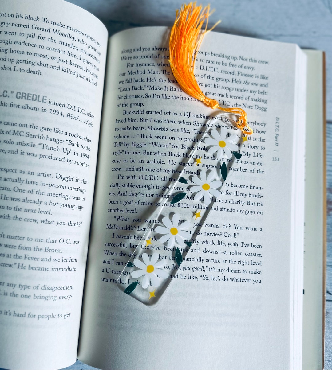 Daisy Flower Acrylic Bookmark, Springtime Bookmark, Gifts for Readers ...
