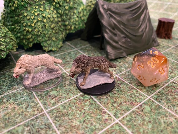 Painted Timber Wolf Miniature for D&D Dungeons and Dragons - Etsy