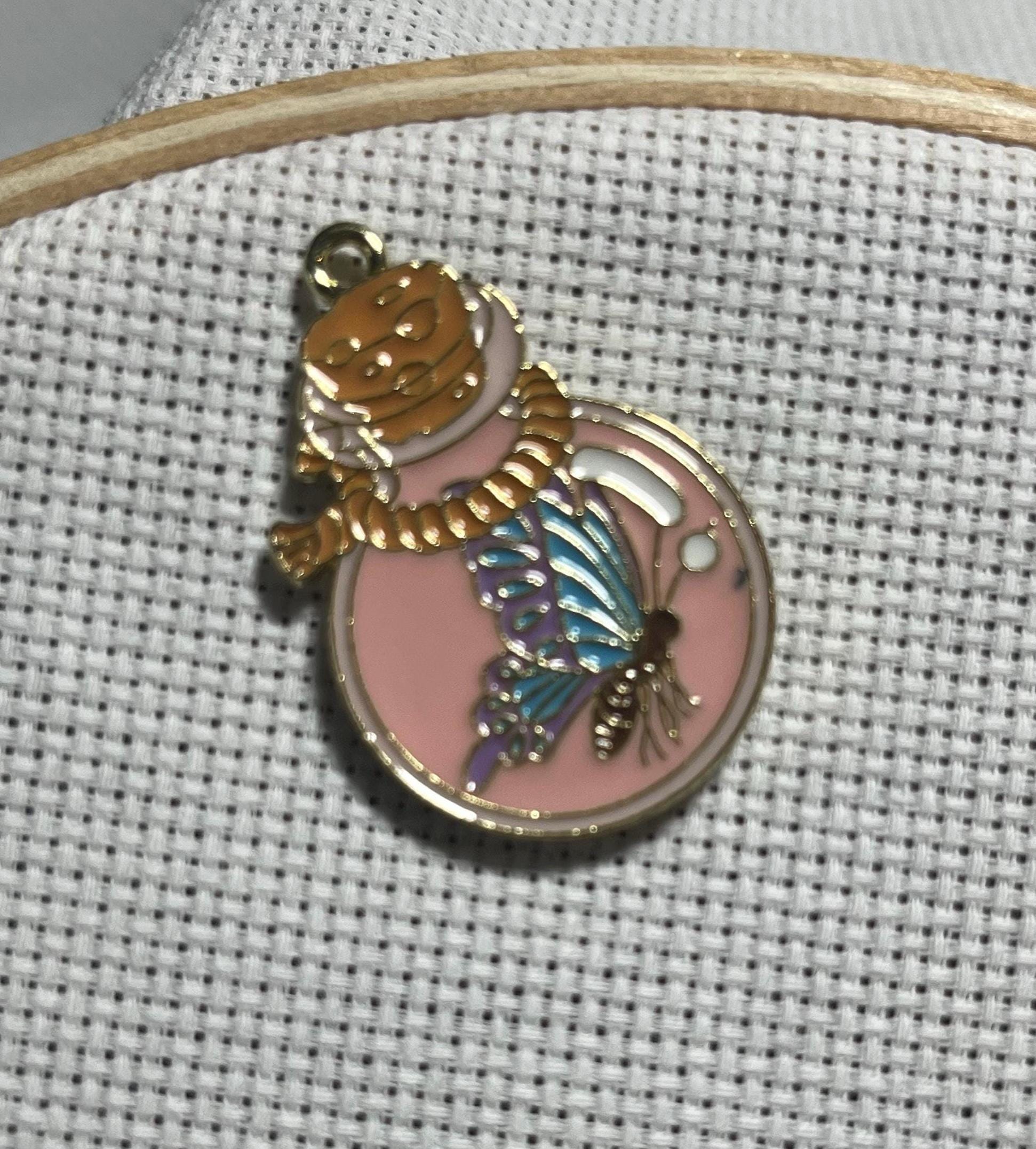 Potion Pets, Magnetic Animal Potion Bottle Needle Minders, Octopus ...