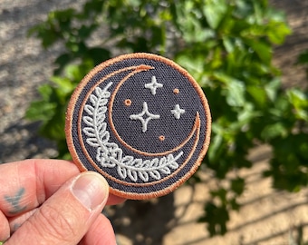 Flying Bats Over Blood Moon Embroidered Patch - Etsy