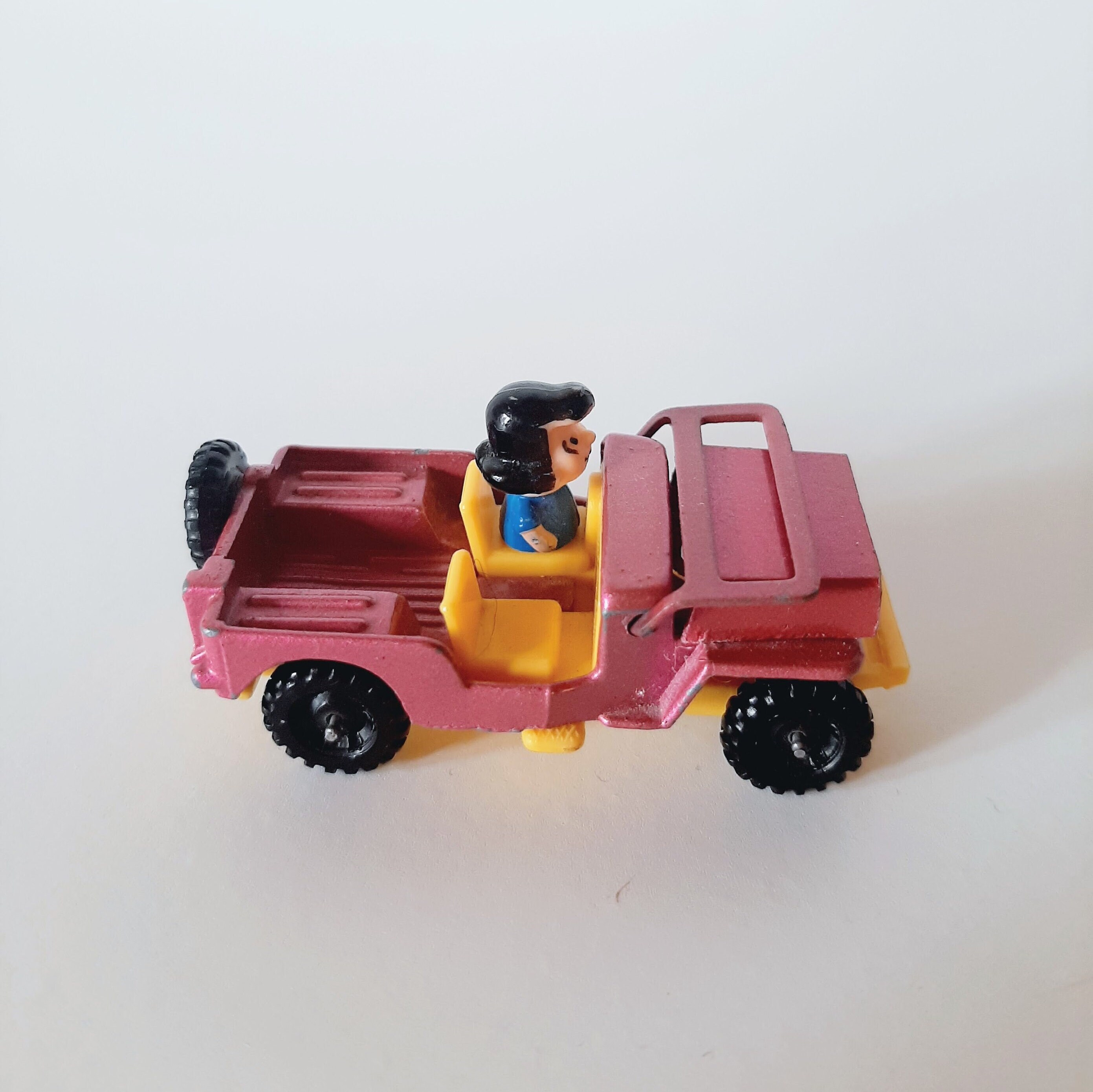 Diecast Lucy Peanuts Jeep 1952 Lucy Driving a Pink Jeep - Etsy