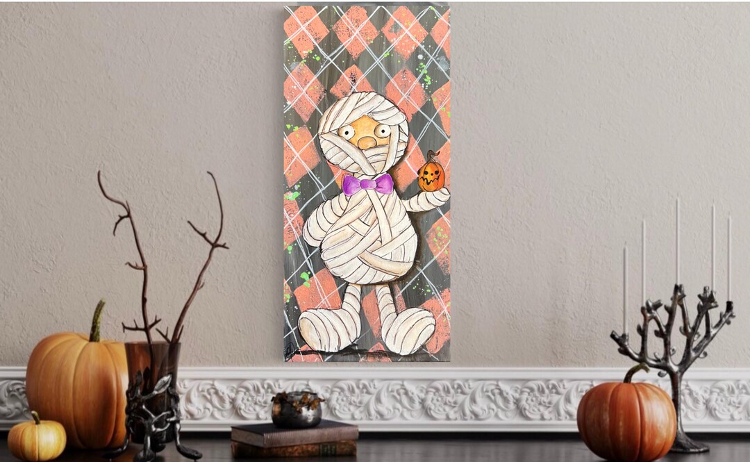 Lil Mummy / Ghost Man/ Gothic / Haunted House / Mansion / Pink and ...