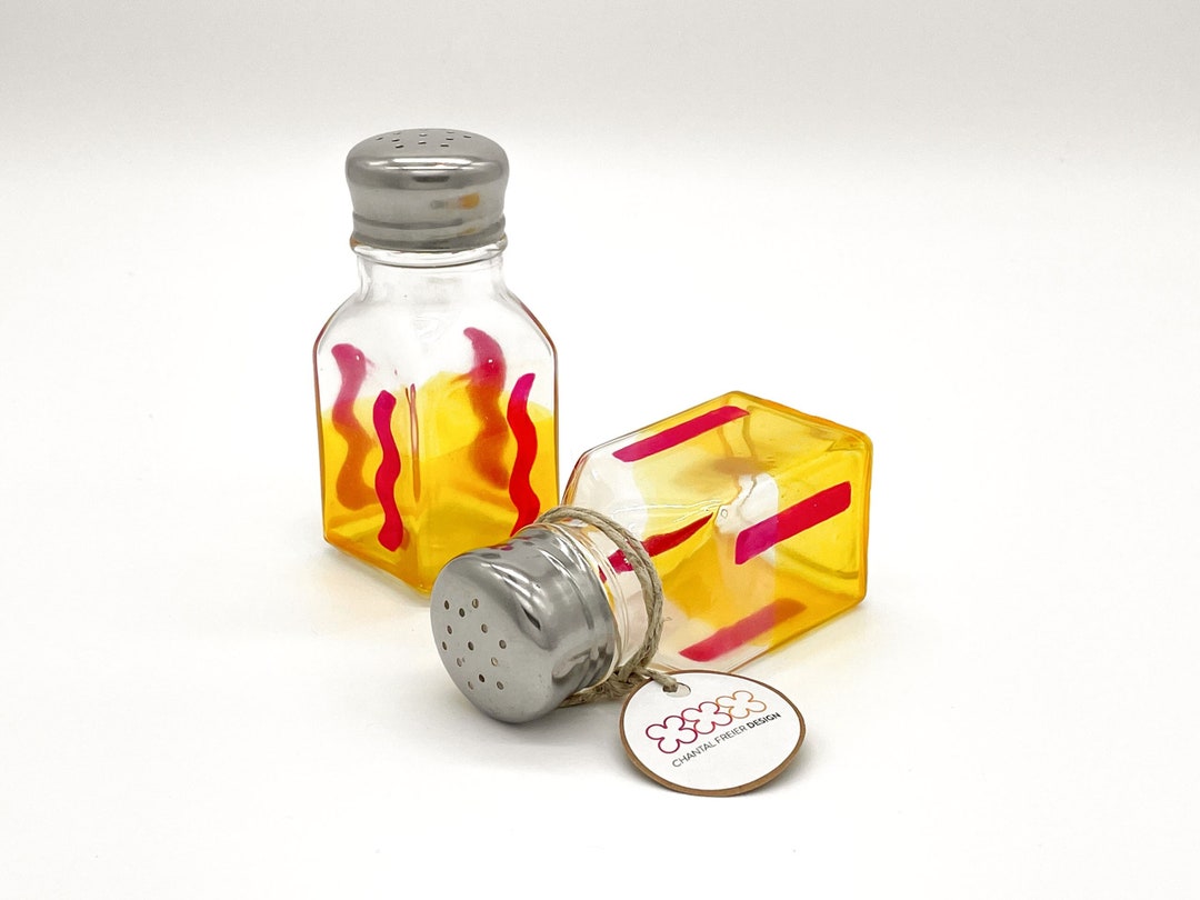 Salt and Pepper Shaker Set Glass Design Graphic Pink Yellow Handpainted ...