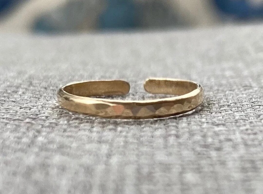 Gold Toe Ring, Hammered Gold Toe Ring, Minimalist Jewelry, Adjustable ...