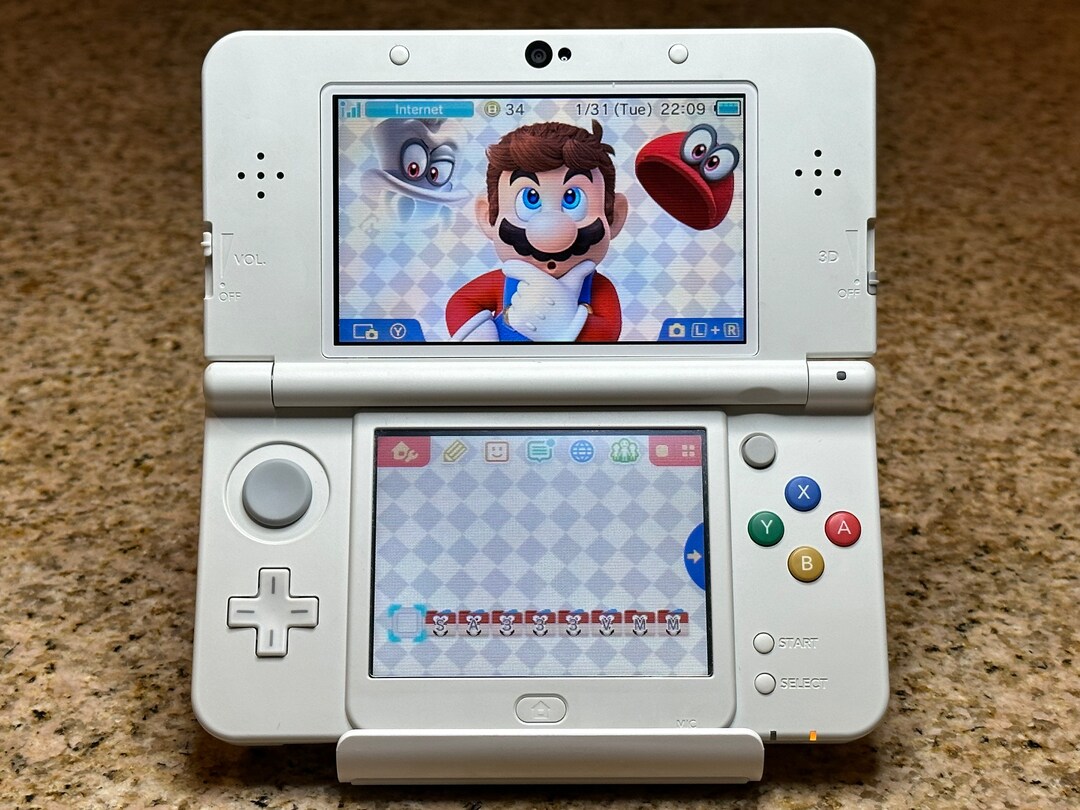 Customizable New Nintendo 3DS White With 128GB Games - Etsy