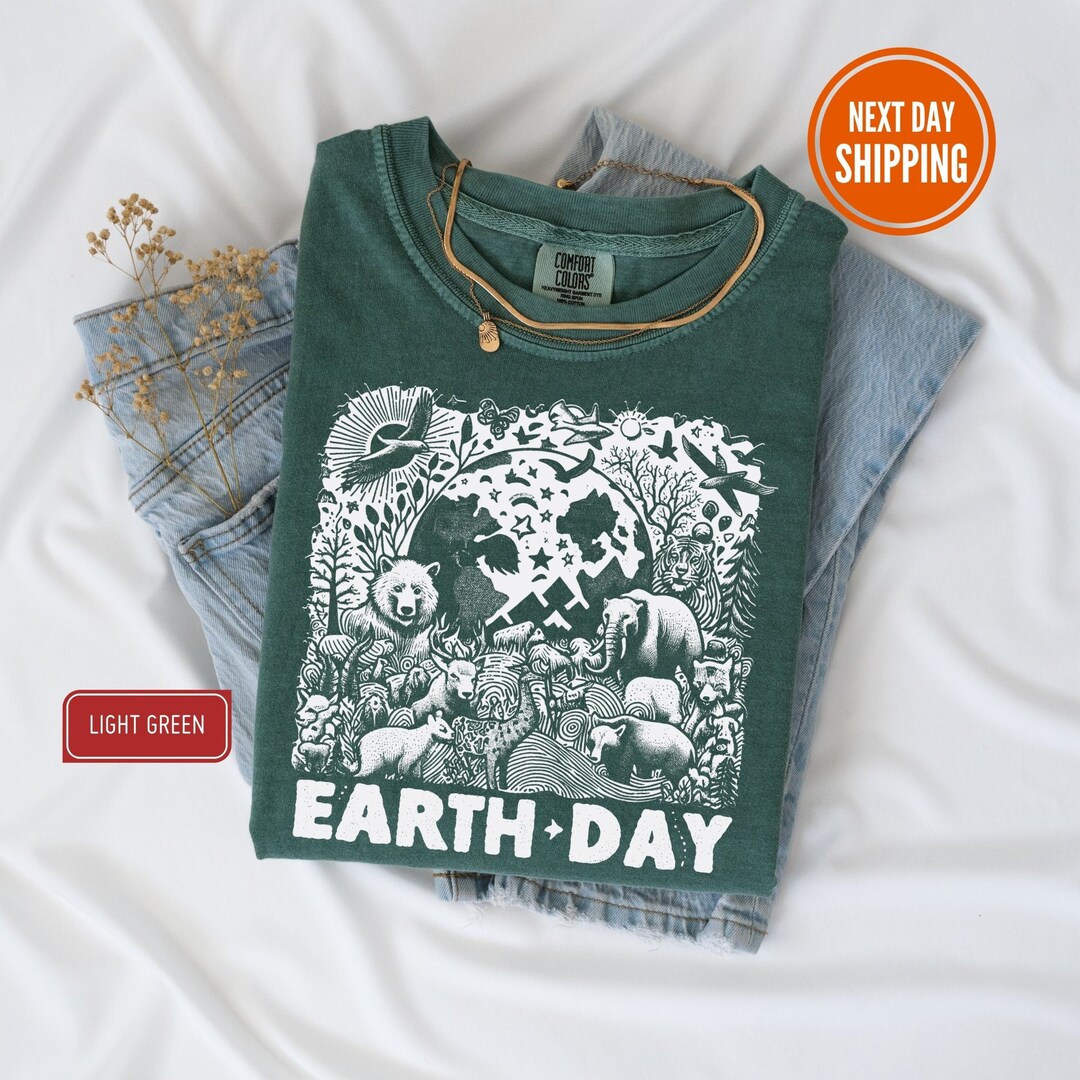 Earth Day Shirts, Planet T-shirt, Graphic Tees for Women, Be Kind to ...