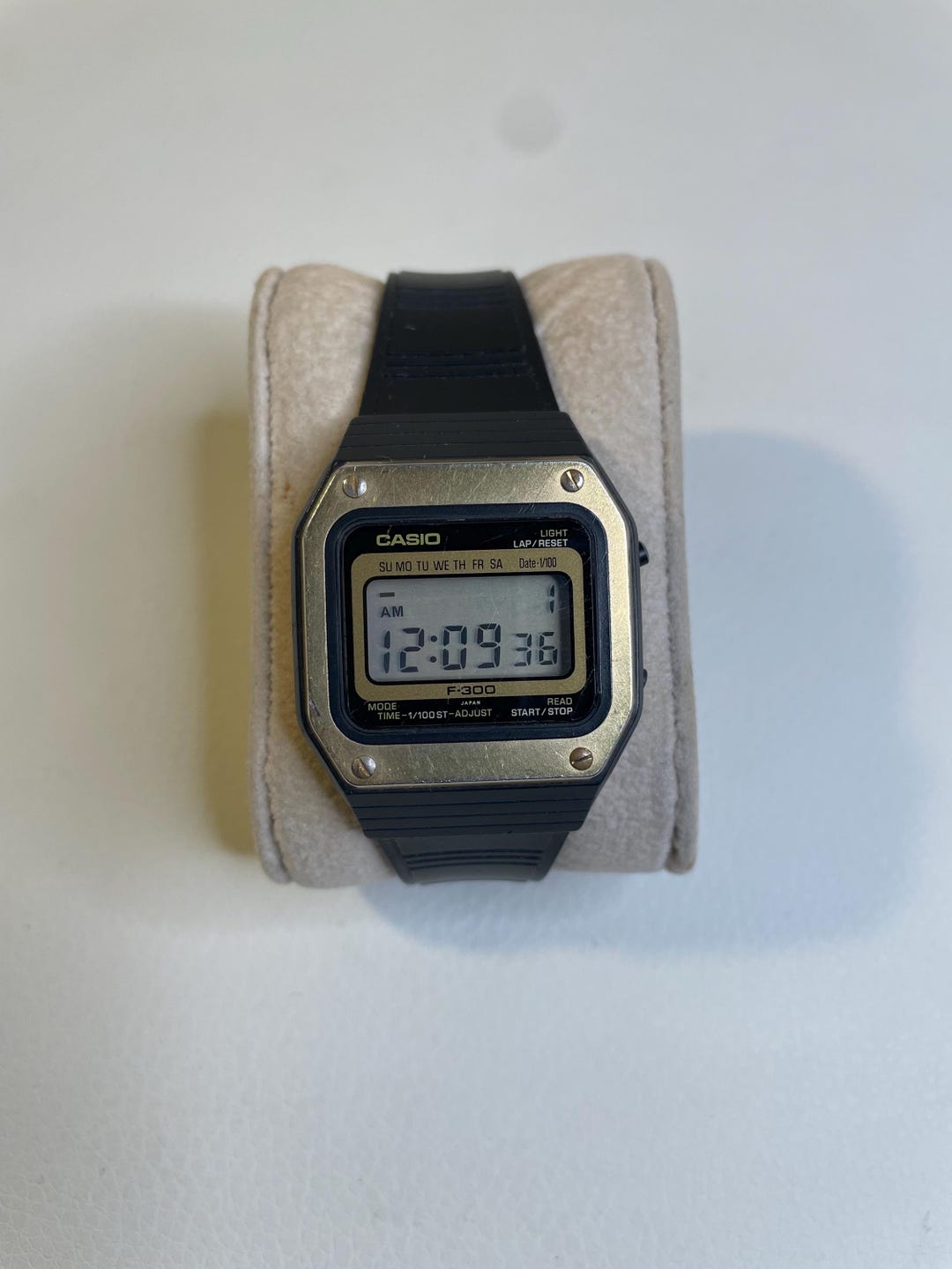 Vintage Casio F-300G Rare Gold Face Plate Edition - Etsy