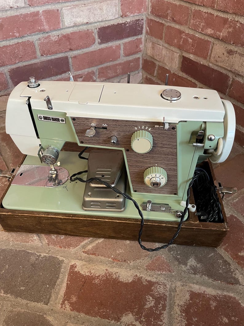 Vintage 1960s Dressmaker Sewing Machine in Mint Green - Etsy