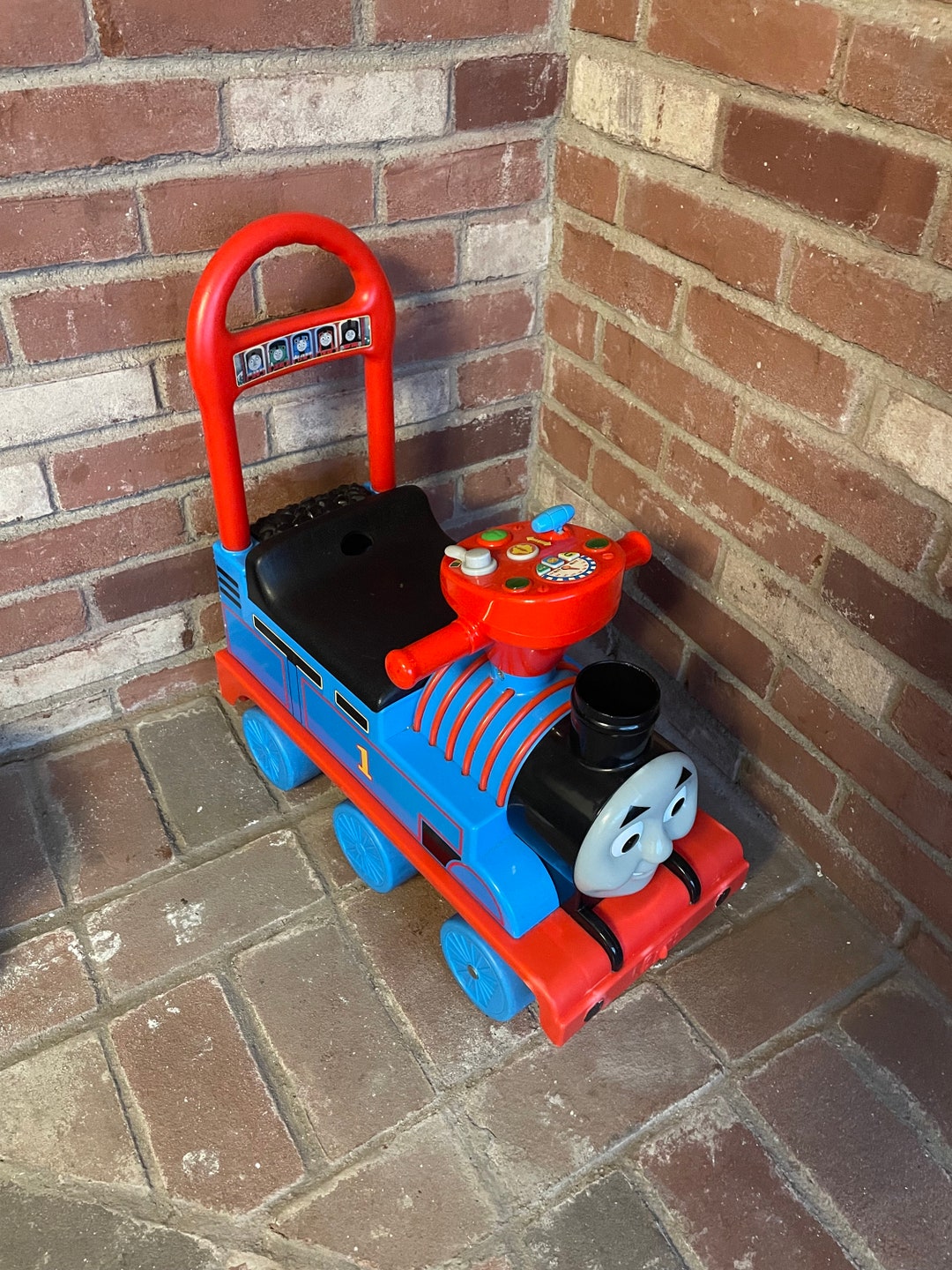 Kiddieland Thomas Tank Engine Ride-on Activity Train With Sounds and ...