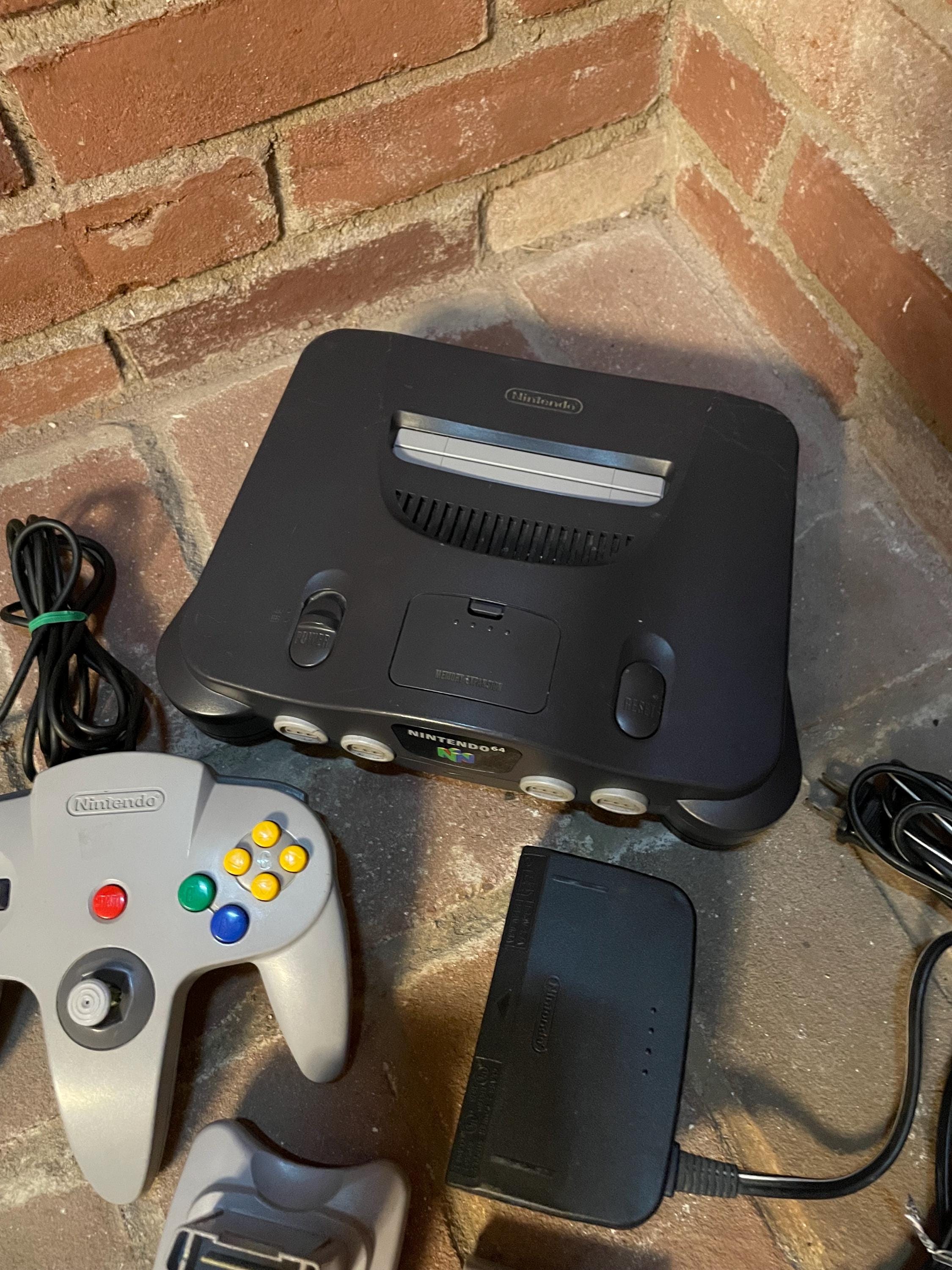 Vintage Nintendo 64 Console With Games and Accessories - Etsy