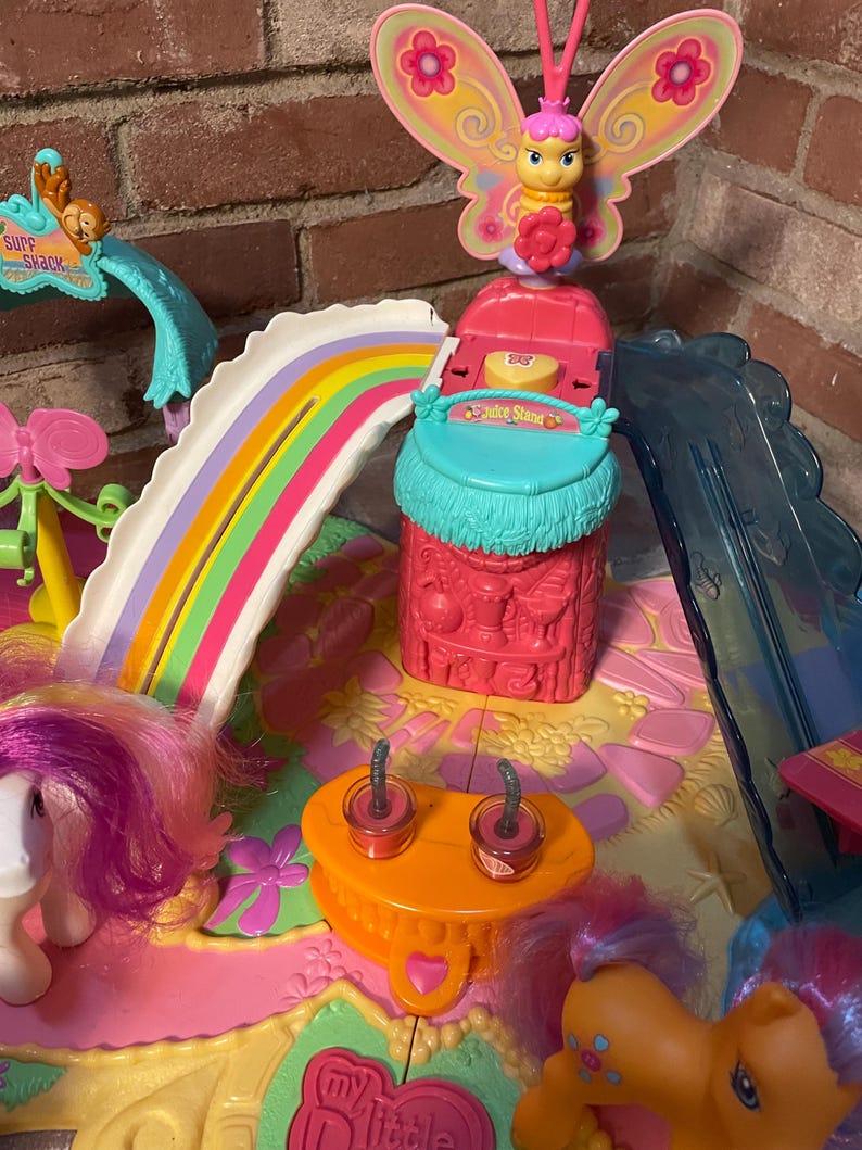 2004 My Little Pony Butterfly Island Adventure Playset Complete With ...