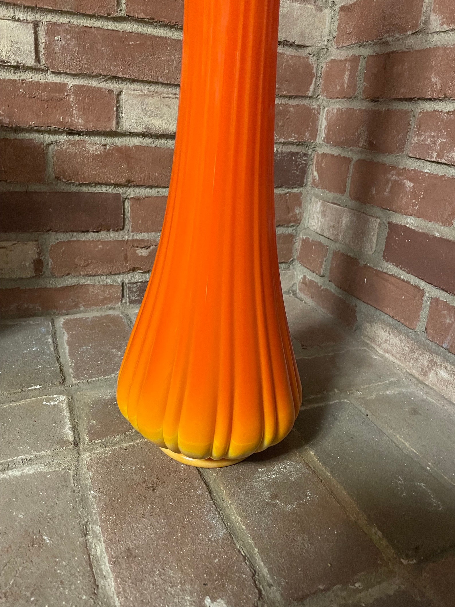 Rare Vintage LE Smith Bittersweet Orange MCM Swung Ribbed Vase 25 Inch ...