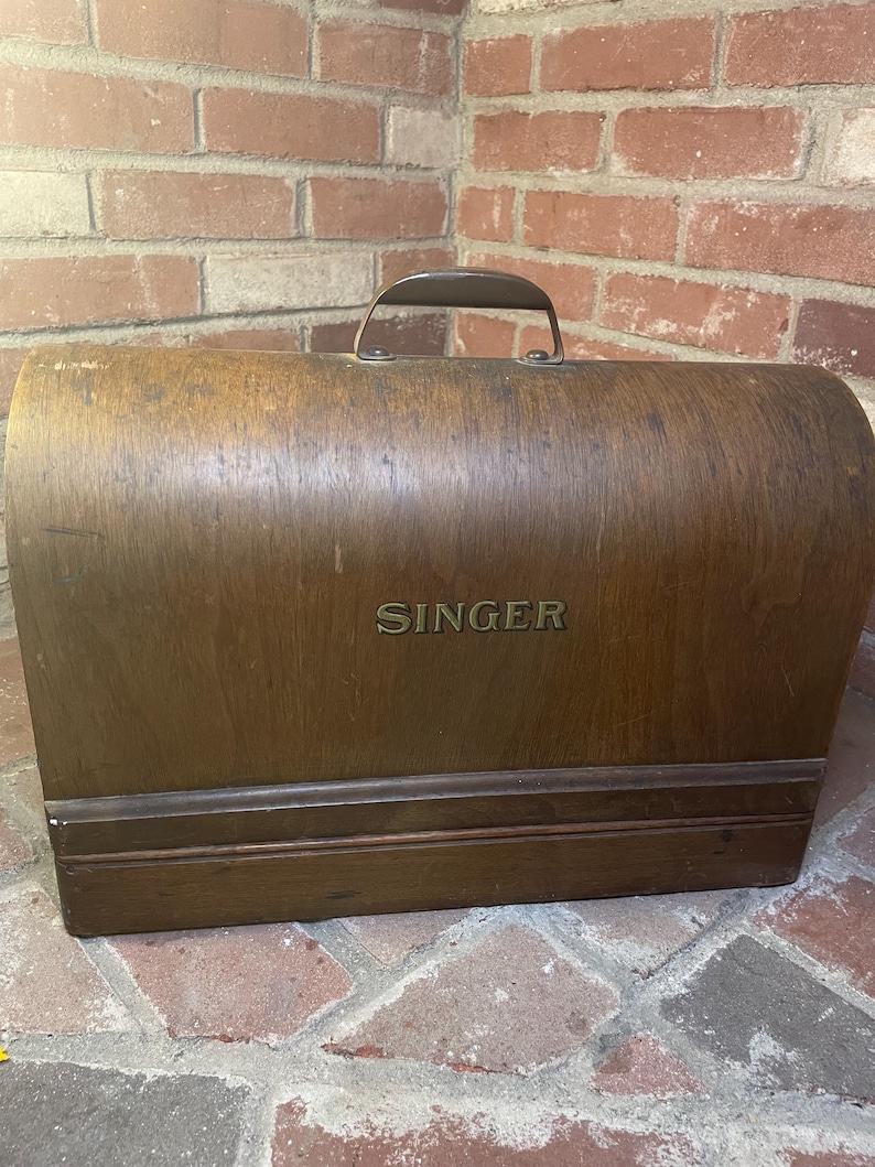 Antique Mid Century 1950s Singer Sewing Machine Model BZ 9-8 With ...