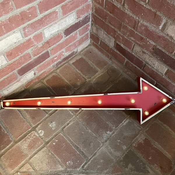 Lighted Arrow Sign - Etsy