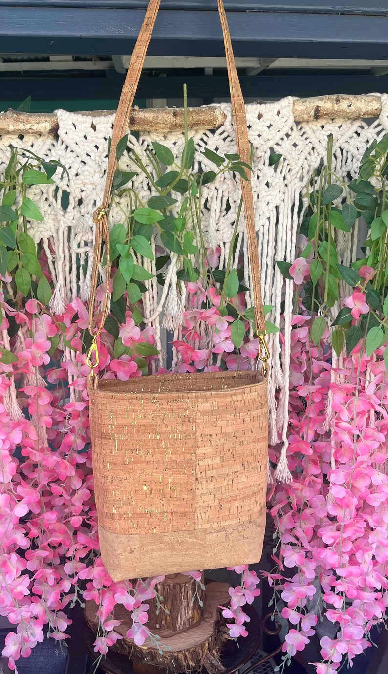 Large Cork Crossbody Bag: Sustainable Everyday Handbag - Etsy