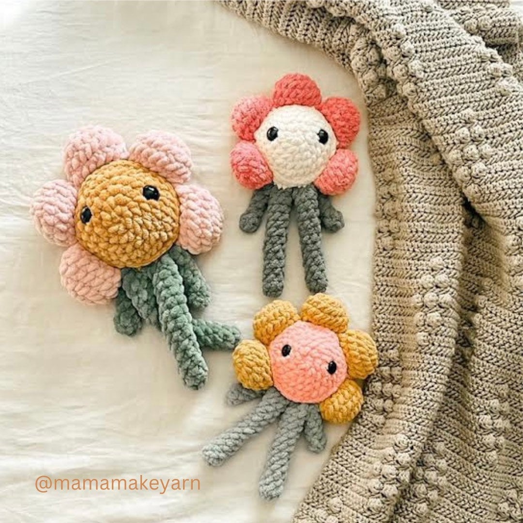 The ORIGINAL Groovy Flower Crochet Pattern / Low Sew Crochet - Etsy
