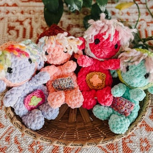 Bitty Whimsy Folk / Crochet Pattern / Whimsical Friends - Etsy