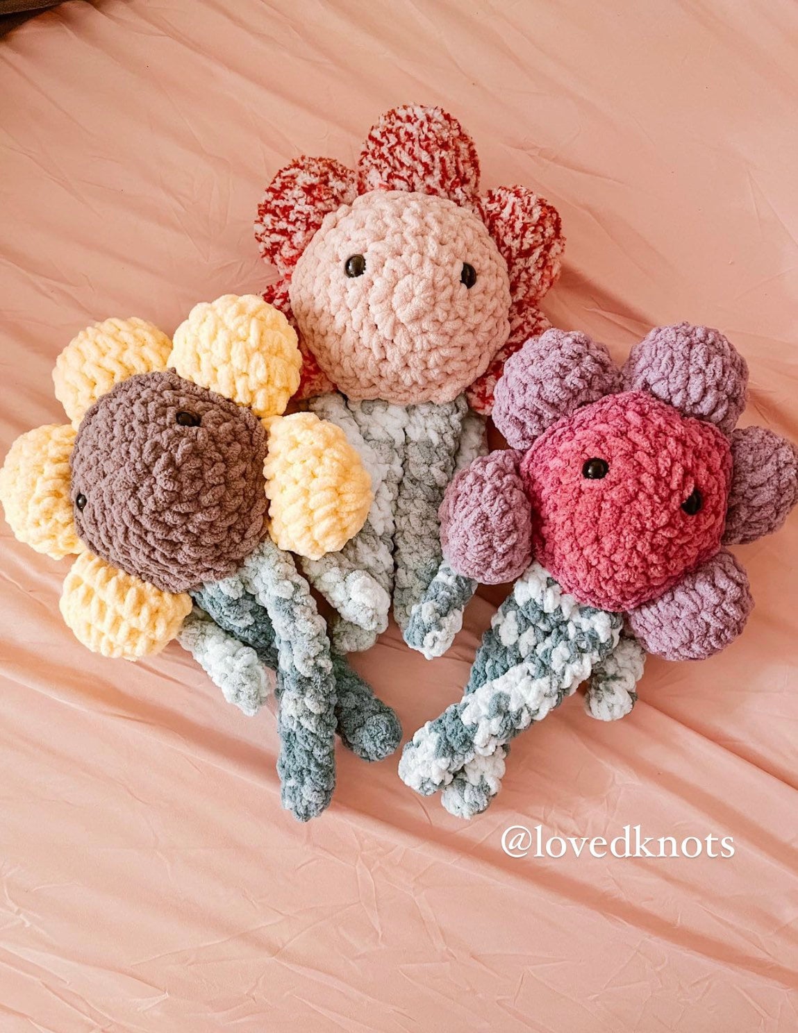 The ORIGINAL Groovy Flower Crochet Pattern / Low Sew Crochet - Etsy