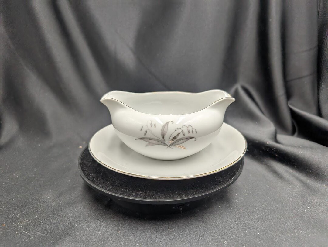 Kaysons Fine China Golden Rhapsody Gravy Boat With Attached Underplate ...