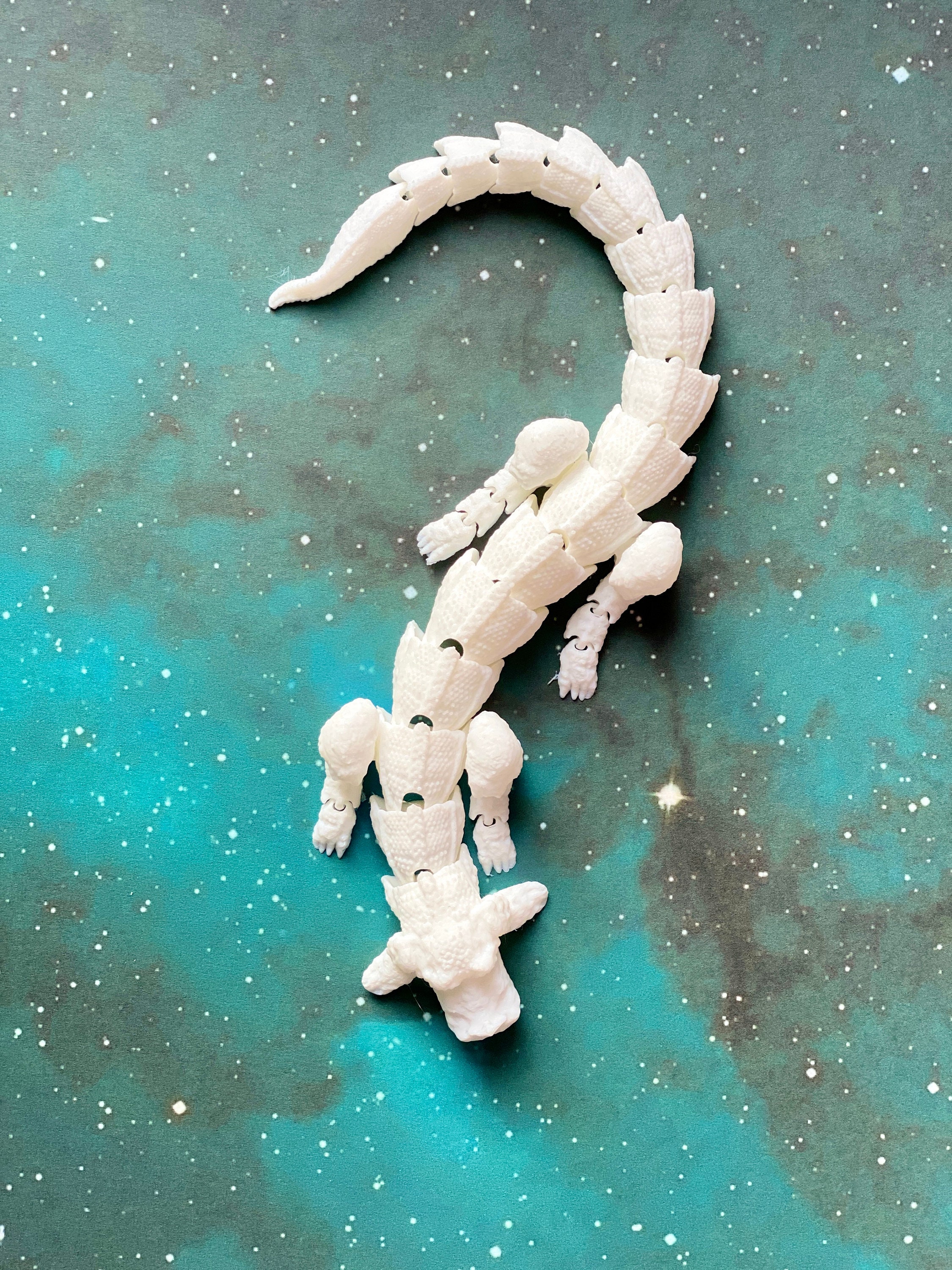 3D Printed Articulated Falkor - Etsy