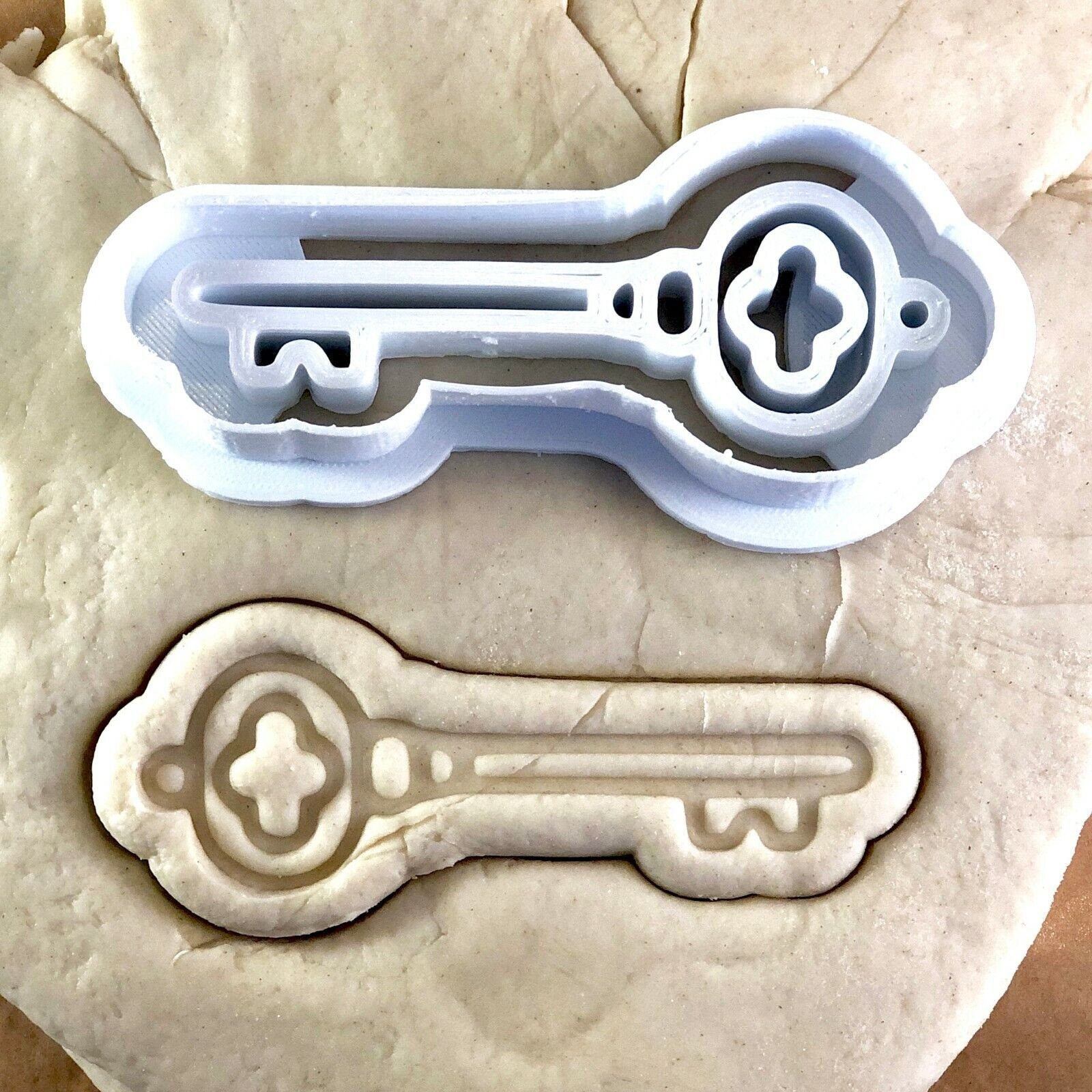 Key 18th 21st - Cookie Cutter - Cute - Biscuit - Fondant - Clay - Dough ...