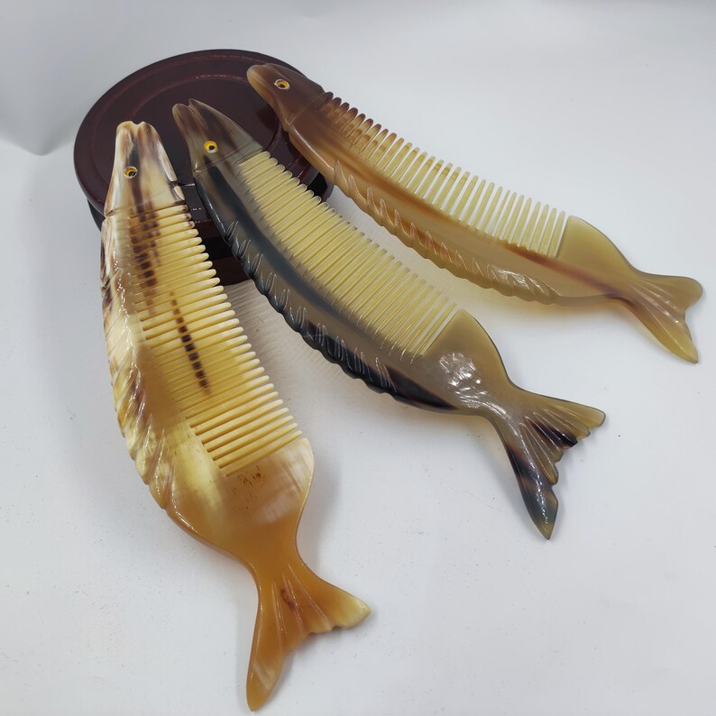 Get 1 Piece Natural Sheep Horn Fish Shape Statue Handmade Horn Comb, No ...