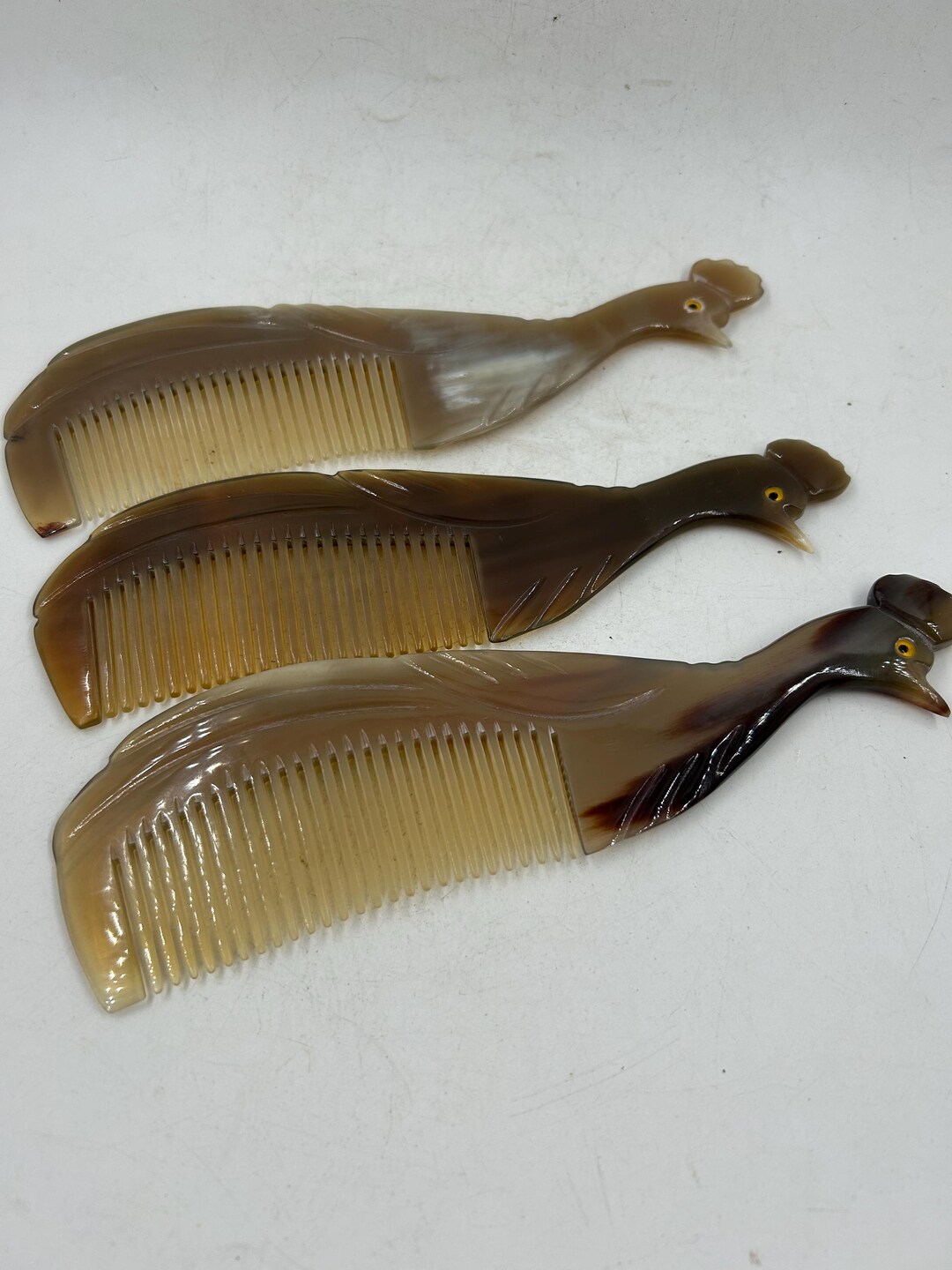 Get 1 Piece Natural Sheep Horn Phoenix Shape Statue Handmade Horn Comb ...