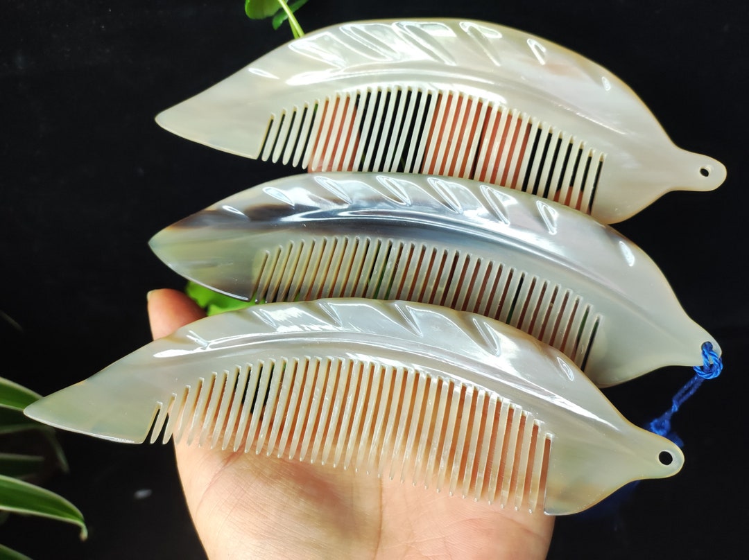 Get 1 Pieces Natural Yak Horn Leaf Comb Statue Handmade Horn Comb, No ...