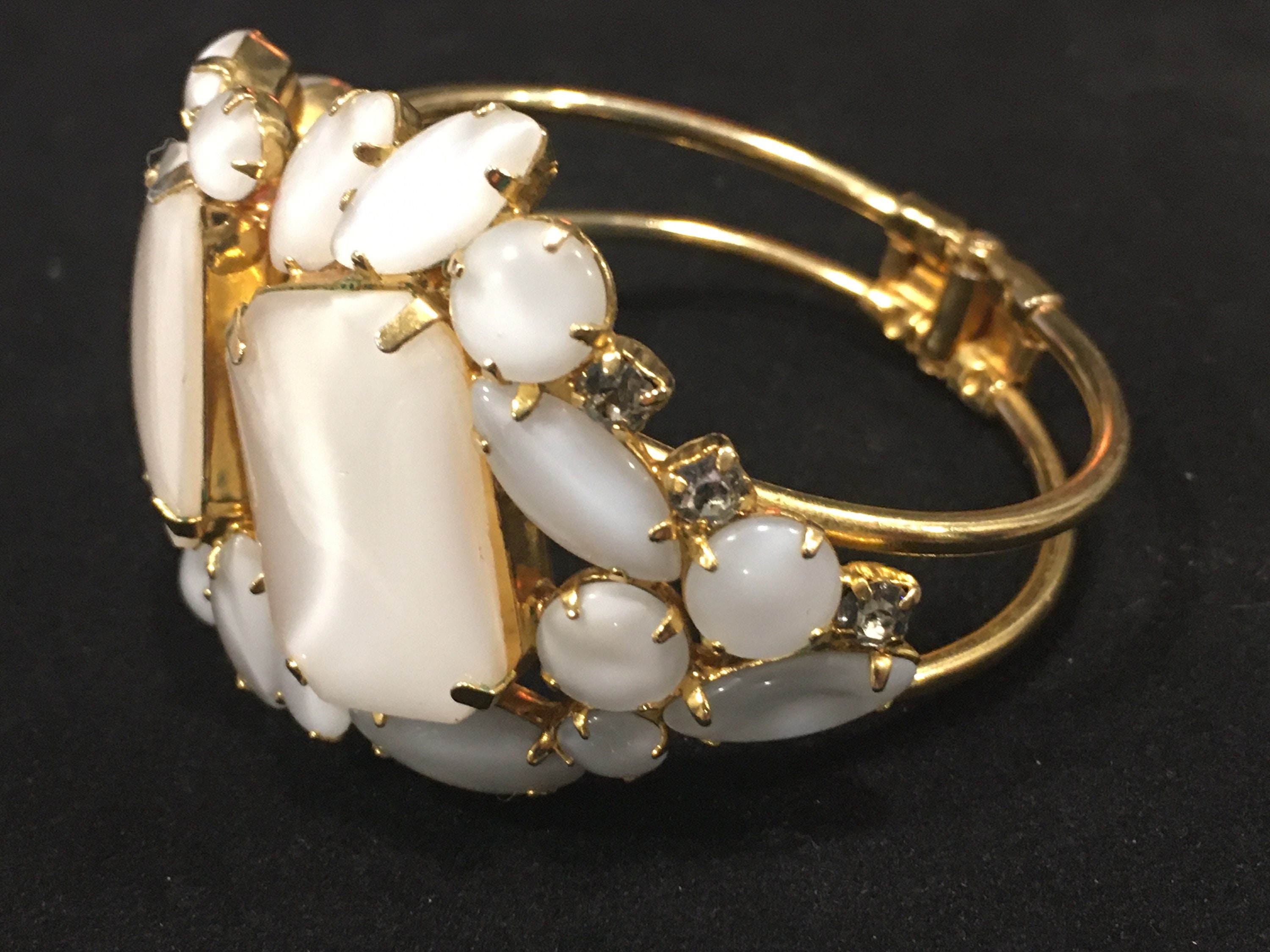Rare Vintage 1960s ELIZABETH MORREY Bracelet Large White Stones - Etsy