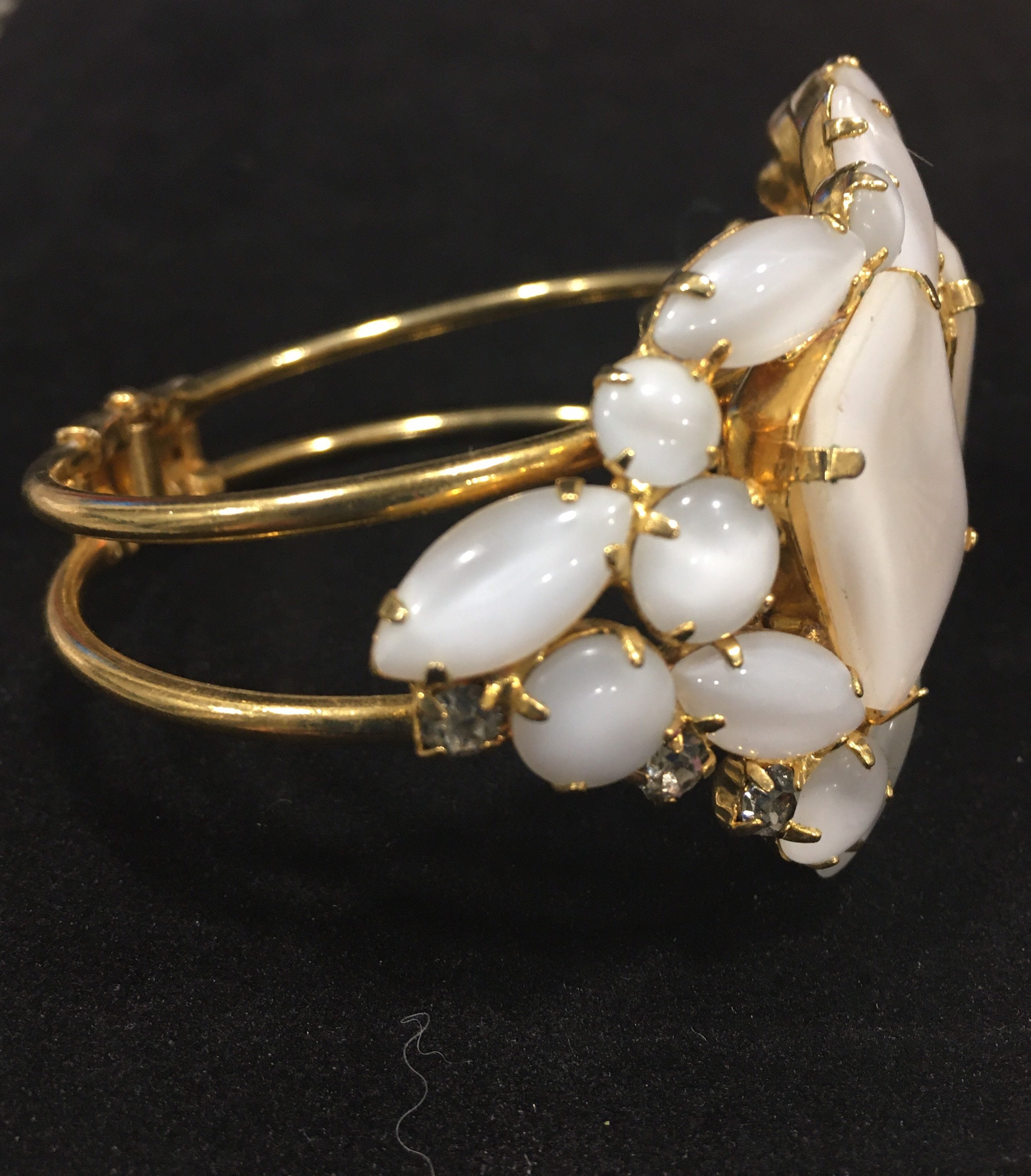 Rare Vintage 1960s ELIZABETH MORREY Bracelet Large White Stones - Etsy