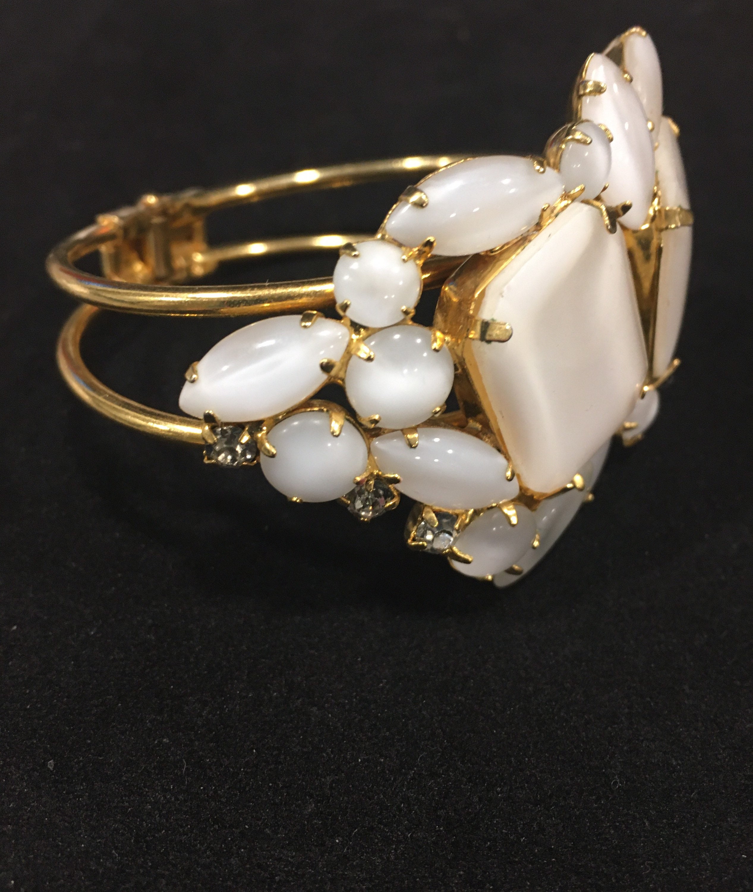 Rare Vintage 1960s ELIZABETH MORREY Bracelet Large White Stones - Etsy