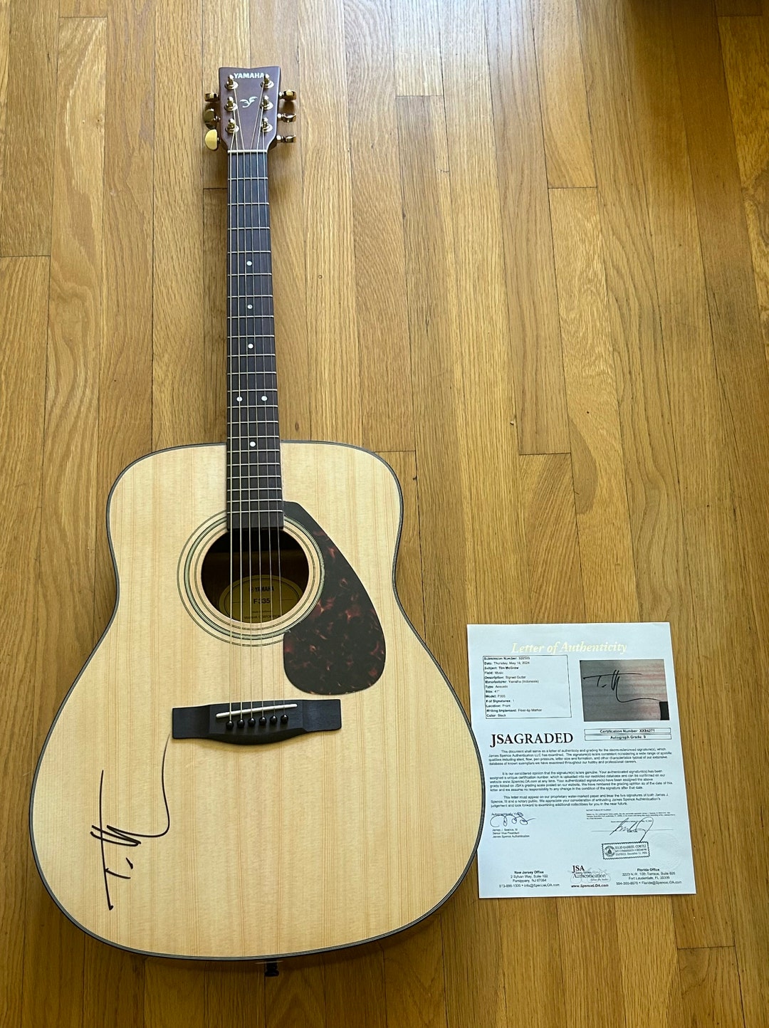 Tim Mcgraw Signed Acoustic Guitar Autograph Graded 9 JSA COA - Etsy