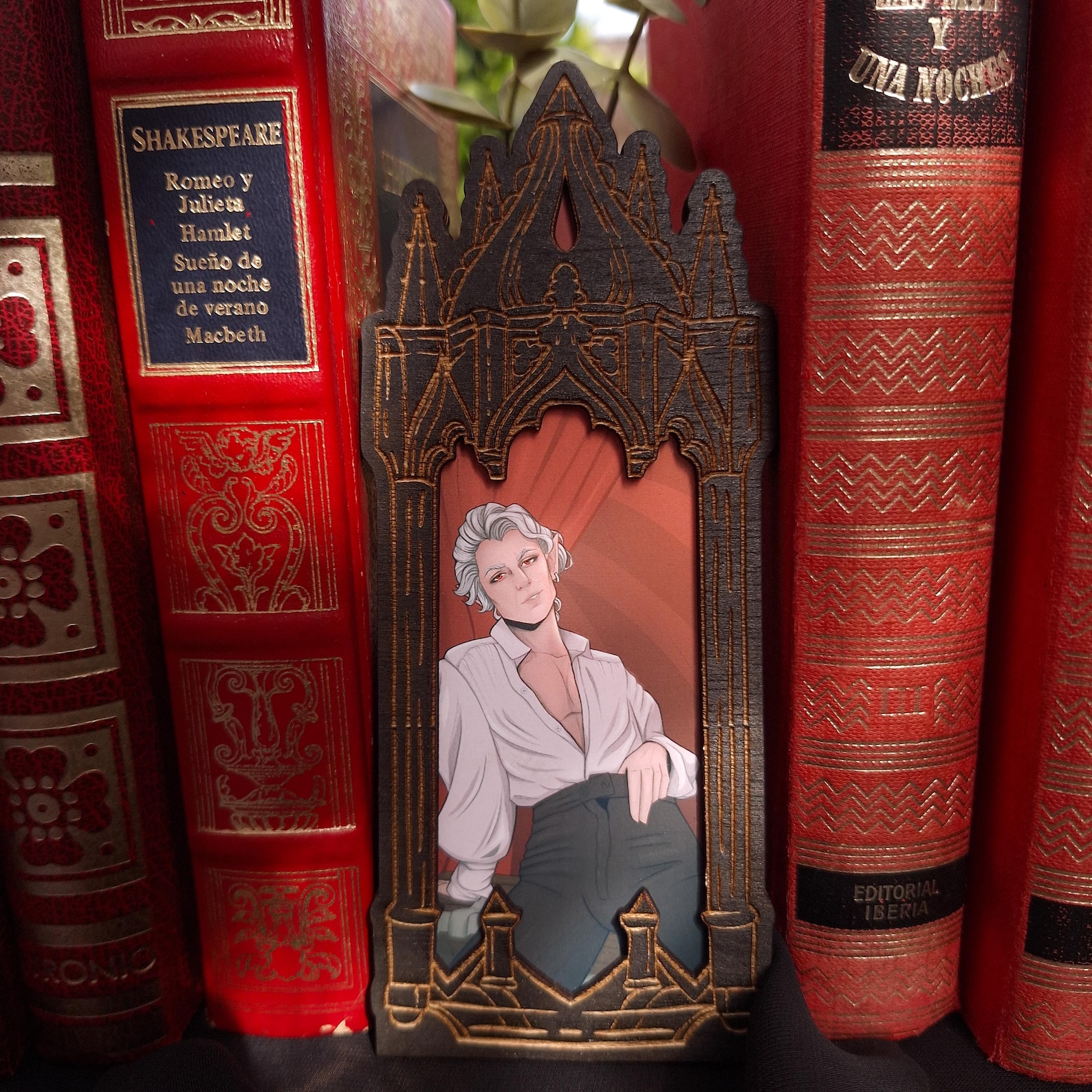 Astarion Book Nook: Baldur's Gate 3 Vampire Bookshelf Decor. BG3 Merch ...
