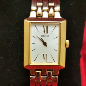 Vintage Seiko V700-5J00 Gold Tone Ladies Quartz Watch Japan - Etsy