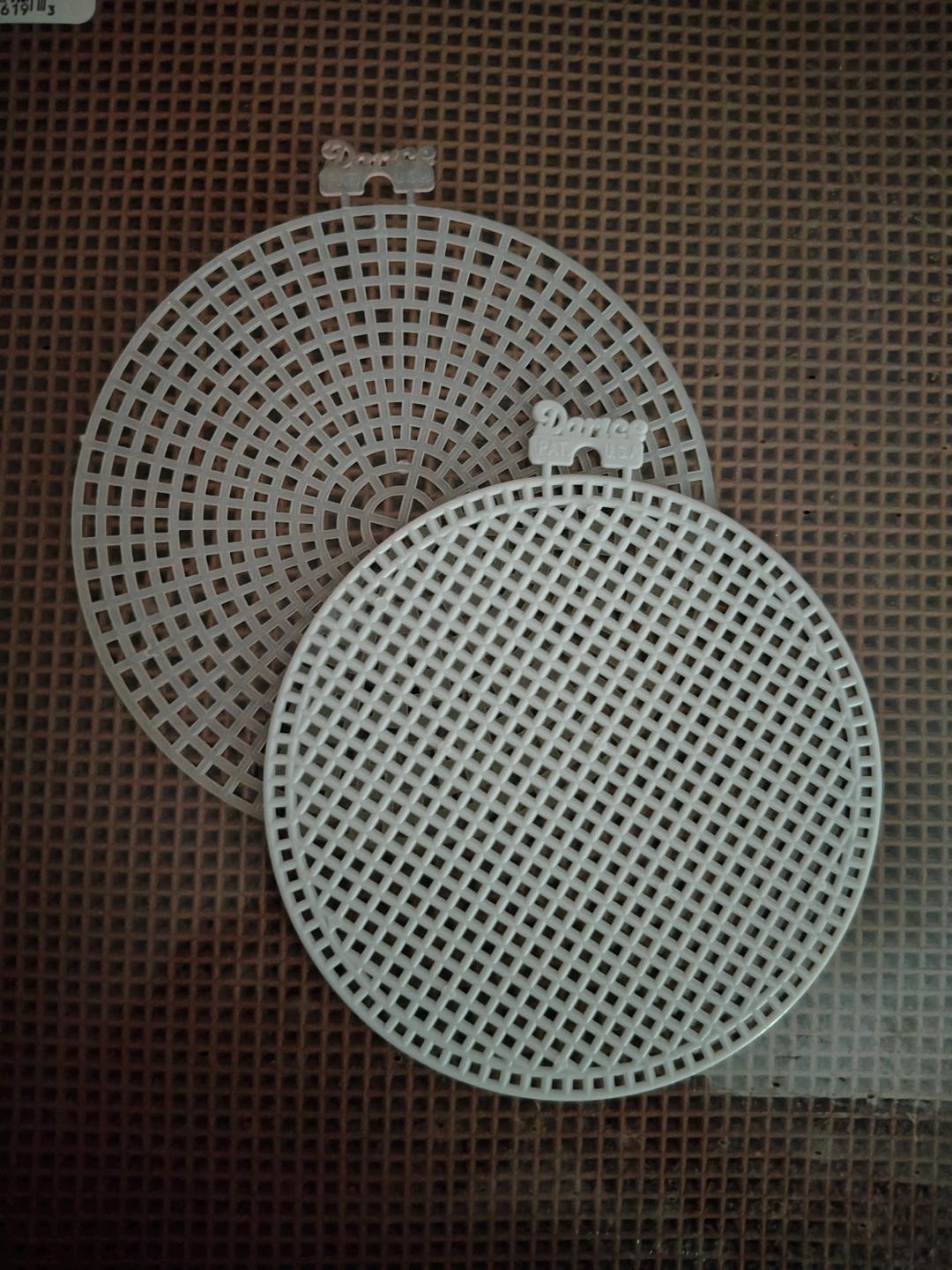 White Plastic Canvas Circles Round Precut Plastic Canvasdecorations ...