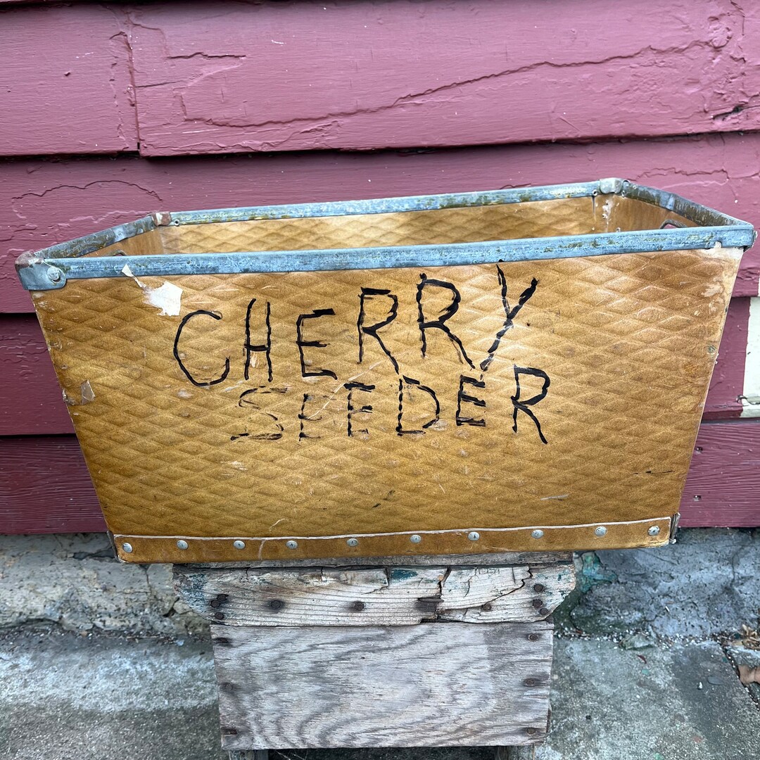 Vintage NVF Company Kennett Containers CHERRY SEEDER Box Storage ...