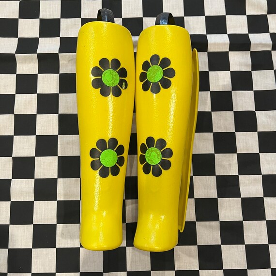Vintage 1960's Yellow Mod Plastic Boot Tree Stuffers … - Gem