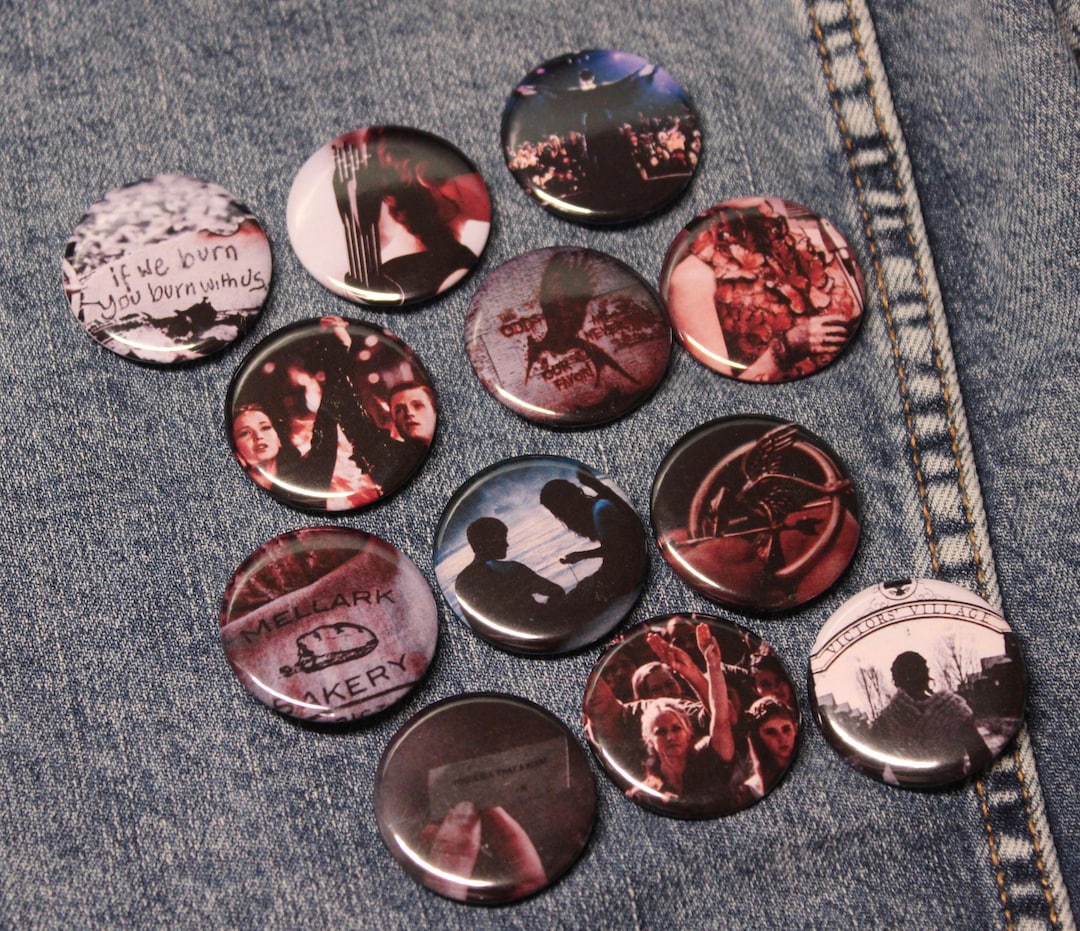 The Hunger Games Button Pins, Book Gifts, the Hunger Games Books ...