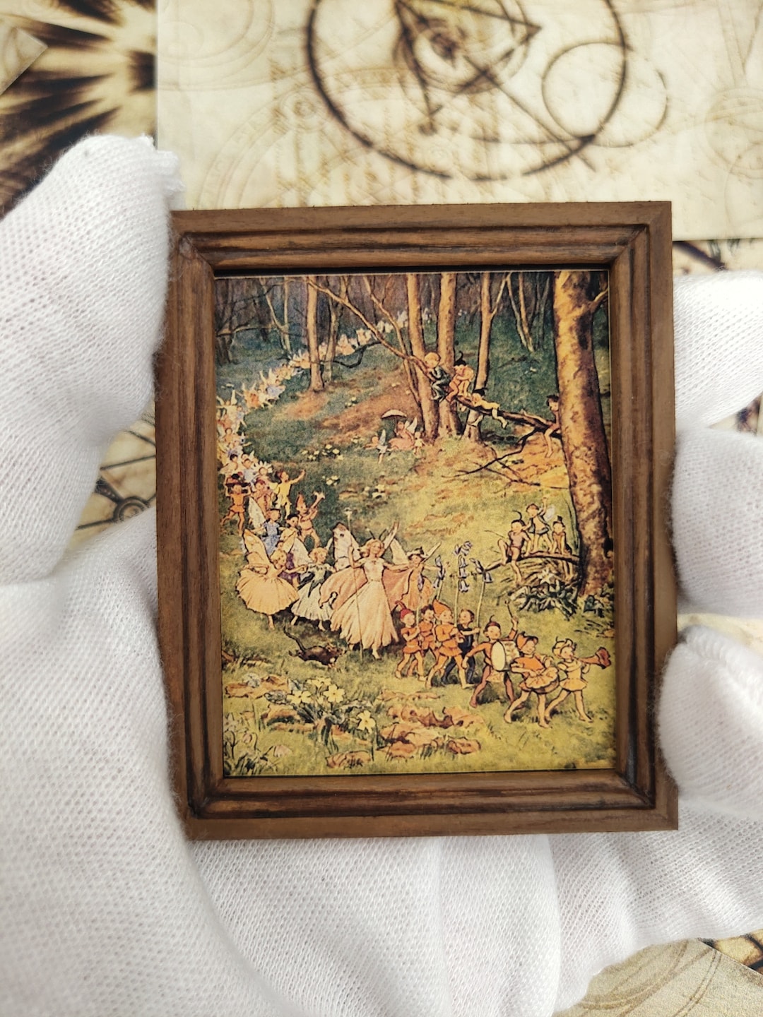 Mini 【elf Band】handmade Vintage Photo Frames, Miniature Photo Frames ...