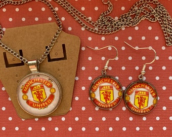 Manchester United Necklace - Etsy UK