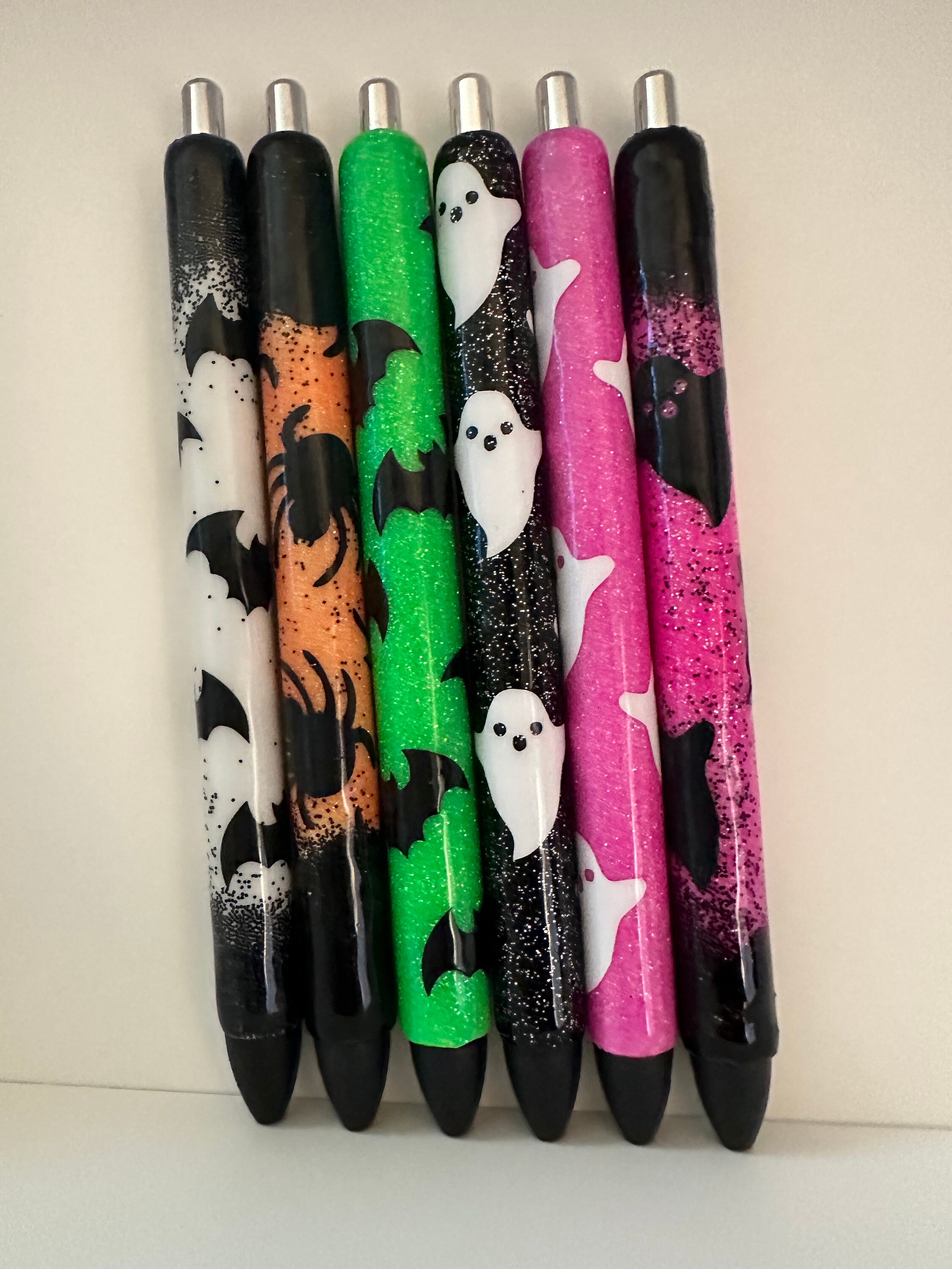 Halloween Pens ~ Glitter Pens ~ Spooky Pens ~ Gift Ideas - Etsy